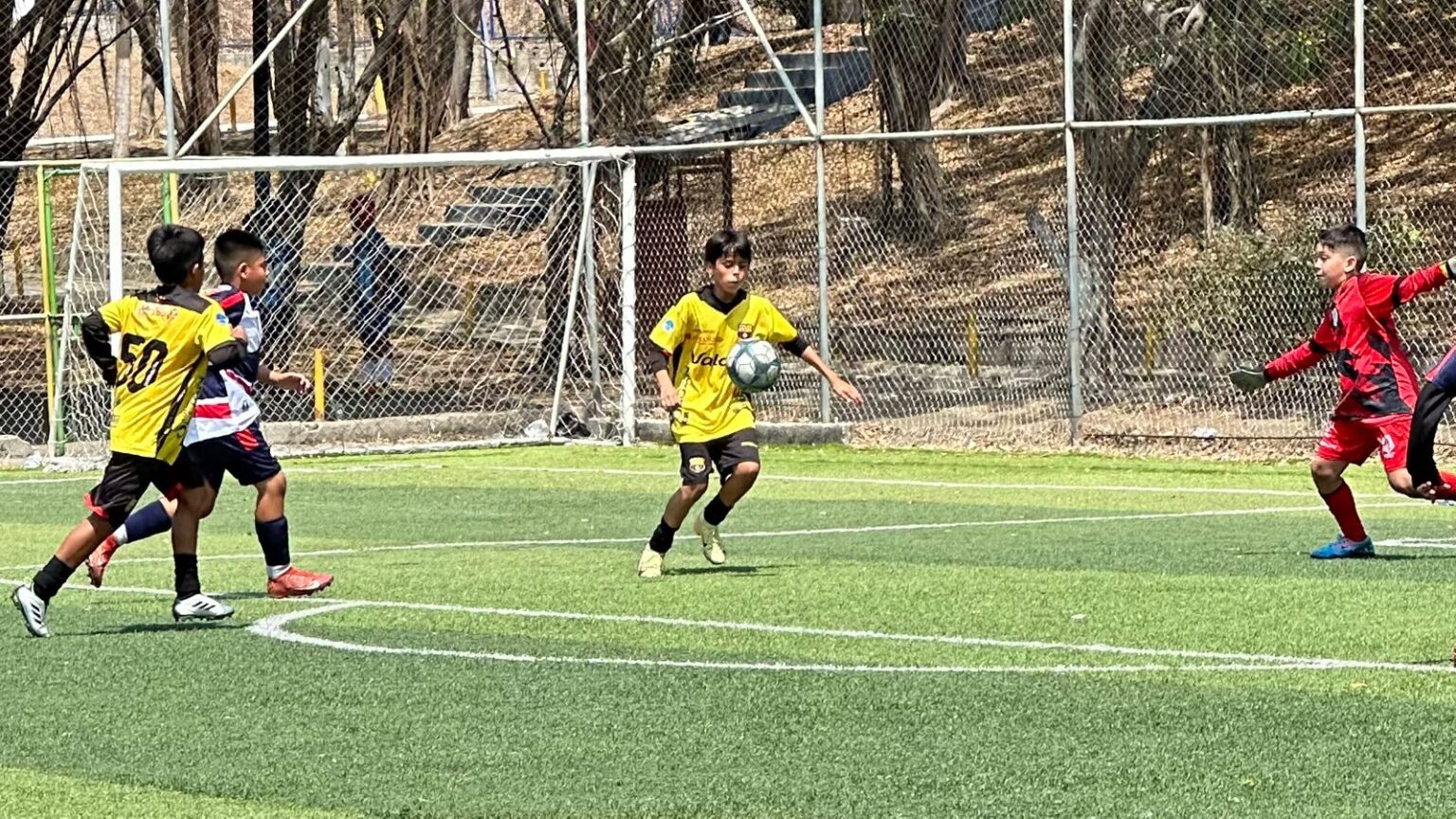 Isaías Ortiz se convierte en goleador y su familia impulsa su sueño ...